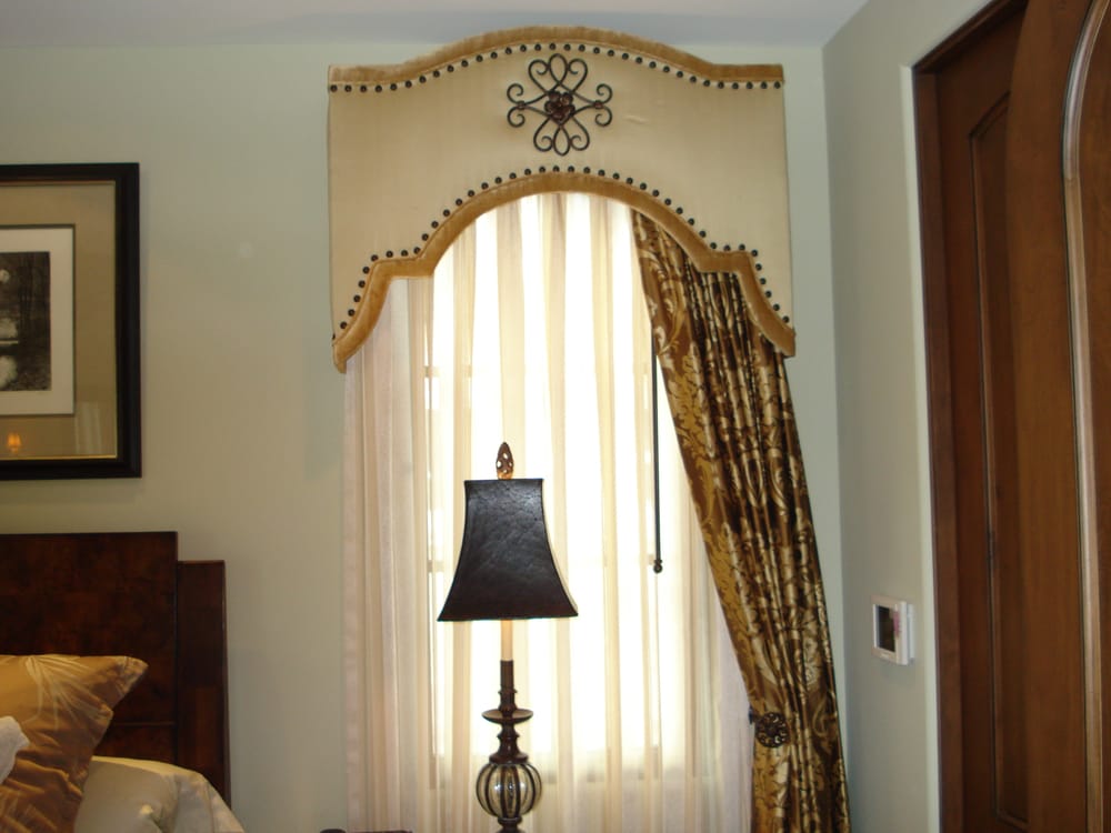 STITCH WINDOW WEAR - Updated August 2025 - 15 Photos - 17980 Savarona ...