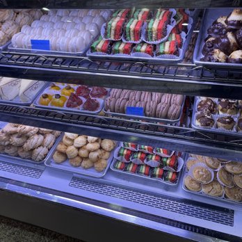 BAY RIDGE BAKERY - 86 Photos & 111 Reviews - 7805 5th Ave, Brooklyn ...