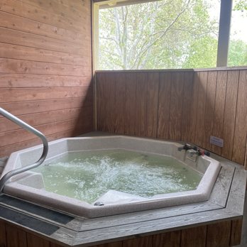 RIVER OAKS HOT SPRINGS SPA - Updated October 2025 - 398 Photos & 484 ...