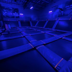 SKY ZONE TRAMPOLINE PARK - 182 Photos & 451 Reviews - 4031 Flat Rock Dr ...