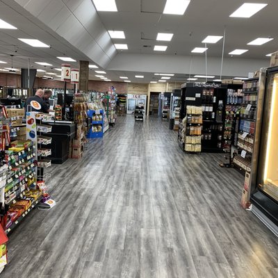 VALLEY FRESH MARKET - Updated May 2025 - 24 Photos & 39 Reviews - 608 ...