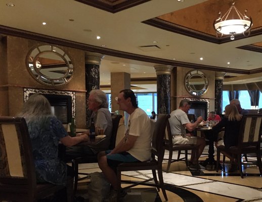 CAESARS PALACE DIAMOND LOUNGE - Updated August 2025 - 34 Photos & 10 ...