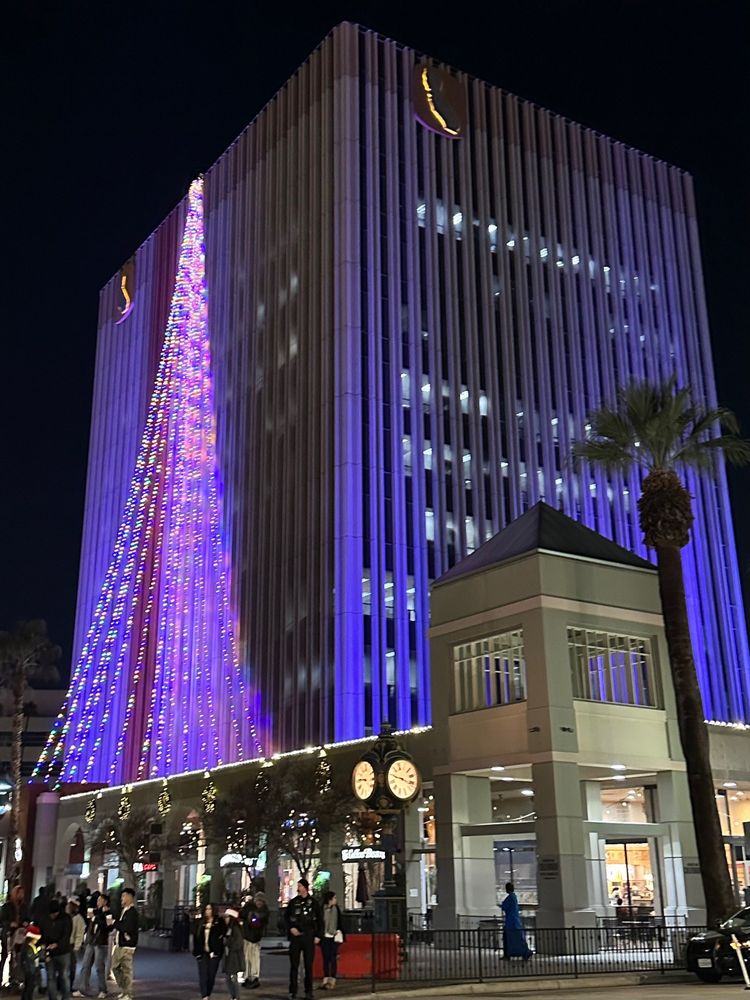 MISSION INN HOTEL & SPA - FESTIVAL OF LIGHTS - Updated August 2024 ...