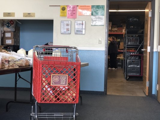 FISH FOOD BANK - Updated November 2025 - 31 Photos - 138 E Long St ...