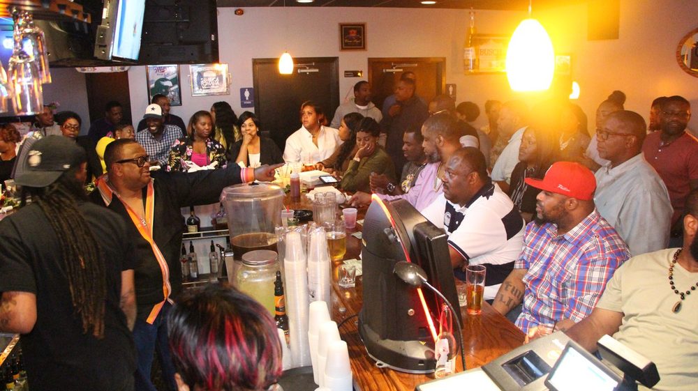 BOOTS & BONNETS - Updated December 2025 - 88 Photos - 1521 Townsend St ...