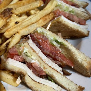 PERRY’S - SAN FRANCISCO - Updated December 2024 - 275 Photos & 708 ...