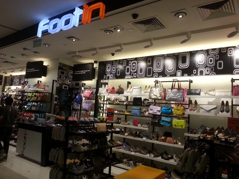 FOOTIN - Updated July 2024 - 1 Harbourfront Walk #02-104, Singapore ...