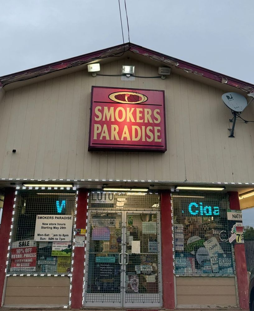 SMOKERS PARADISE - Updated April 2025 - 18 Photos - 320 Main St, East ...