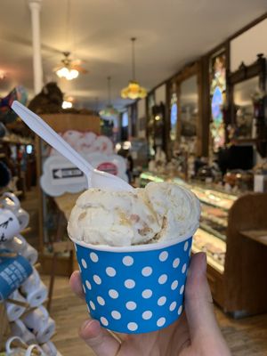 GEORGETOWN VALLEY CANDY COMPANY - Updated August 2024 - 65 Photos & 60 ...