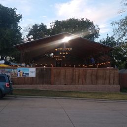 TEXAS ICE HOUSE - Updated October 2025 - 29 Photos - 2350 Decatur Ave ...