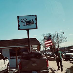 THE SNACK SHACK ON JOHNSON DRIVE - 19 Photos & 12 Reviews - Burgers ...
