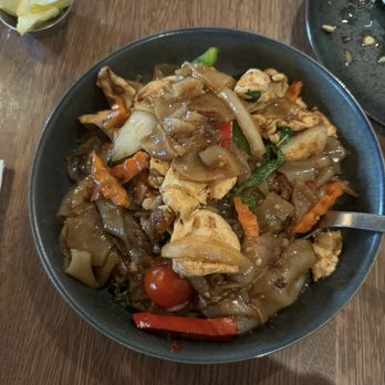 TIKI THAI - Updated October 2025 - 902 Photos & 435 Reviews - 12100 ...