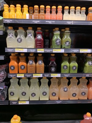 GORDON FOOD SERVICE - Updated December 2025 - 32 Photos - 215 W Main St ...