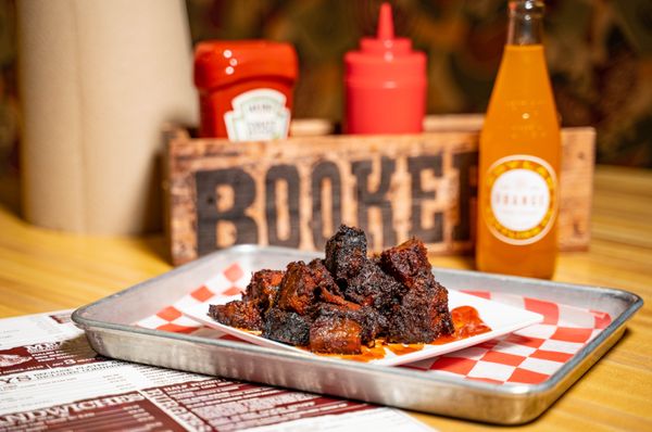 BOBBIQUE - Updated December 2025 - 457 Photos & 486 Reviews - 70 W Main ...