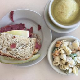 SHAPIRO’S DELICATESSEN - 874 Photos & 722 Reviews - Delis - 808 S ...
