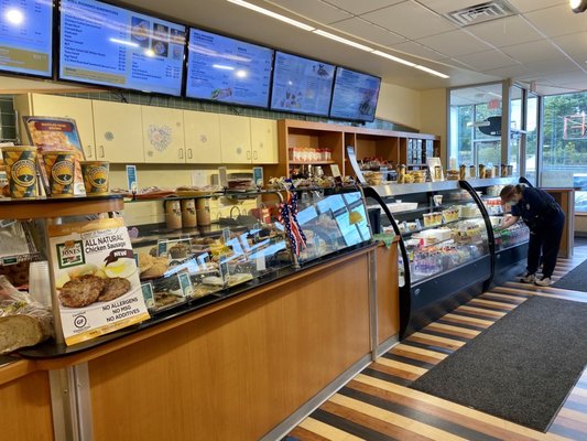 BETWEEN ROUNDS BAGEL DELI & BAKERY - Updated September 2024 - 100 ...