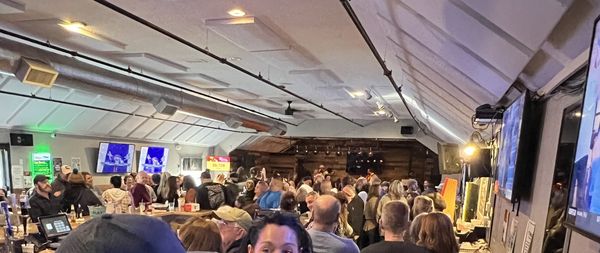 THE STUMBLE INN GRILL & BAR - Updated December 2025 - 42 Photos & 139 ...