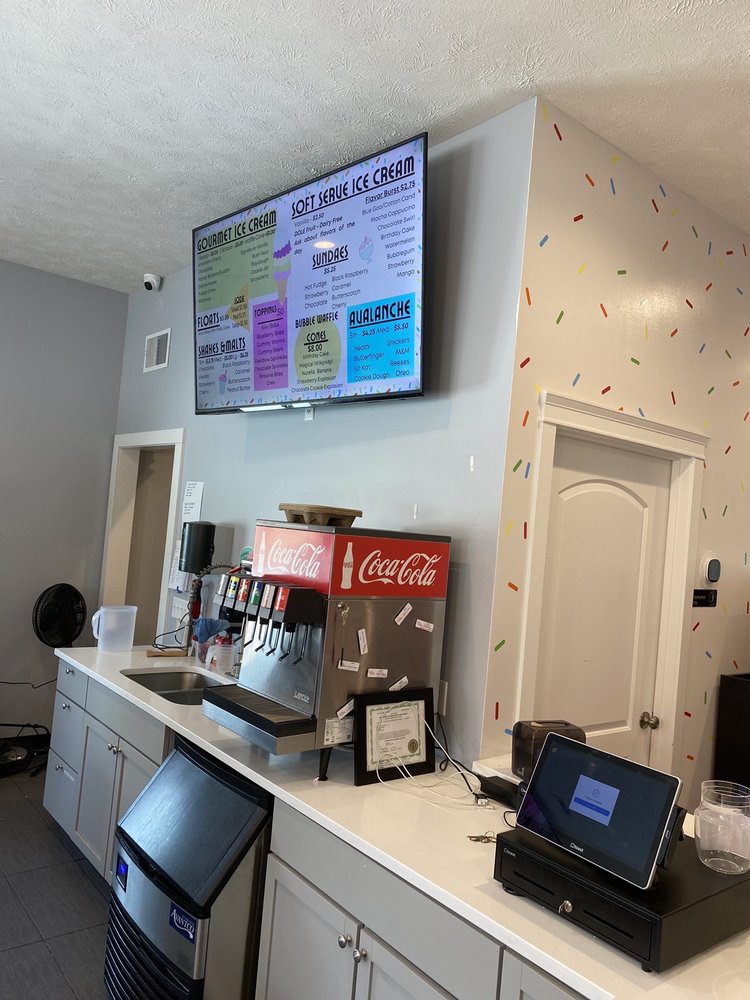 SHAKEY GROUNDS - Updated August 2025 - 21 Photos - 622 Main St, Tabor, Iowa - Coffee & Tea ...