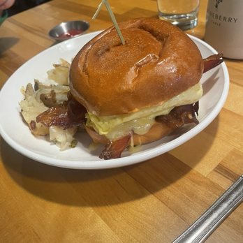 JUNEBERRY TABLE - Updated May 2024 - 202 Photos & 116 Reviews - 3900 ...