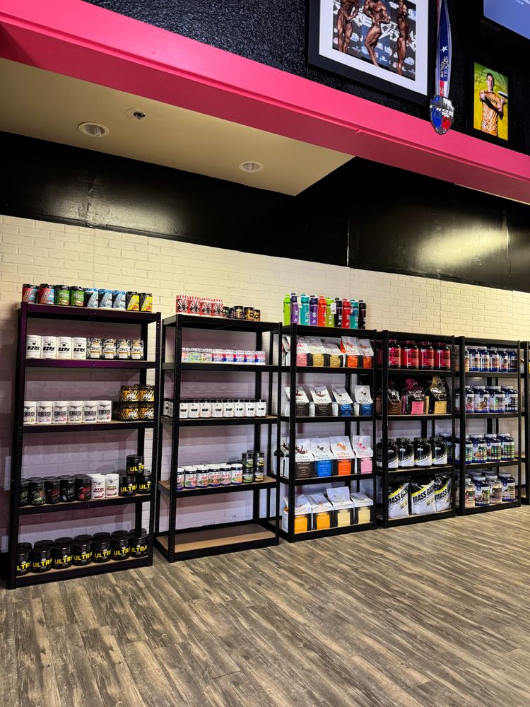 WORLD CLASS NUTRITION & SHAKES - Updated October 2025 - 4701 W Sublett ...