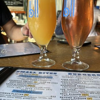 BELT LINE BREWERY & KITCHEN - Updated July 2024 - 230 Photos & 88 ...