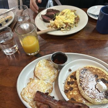 NOOK - Updated October 2025 - 855 Photos & 736 Reviews - 1 E Congress ...