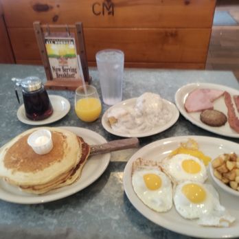 CLEM MIKESKA’S BAR-B-Q AND GRILL - Updated July 2025 - 55 Photos & 75 ...