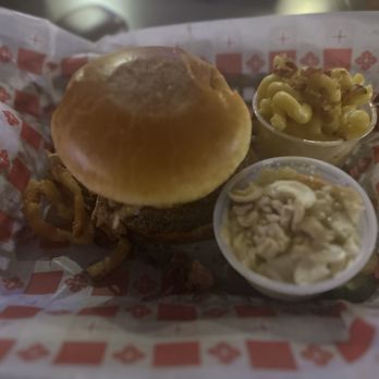 BOONDOCKS BBQ BURGERS AND BREWS - Updated August 2025 - 92 Photos & 77 ...