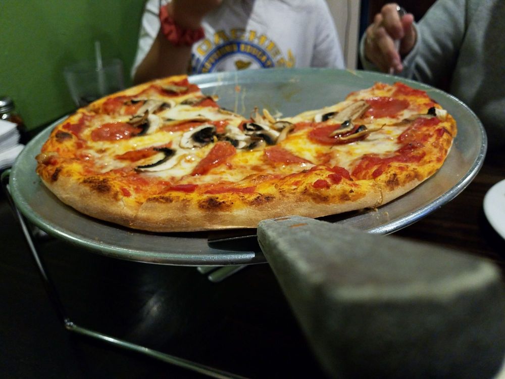 YUMM! SWEETS & EATS - 46 Photos & 89 Reviews - Pizza - 106 E Alamo St ...