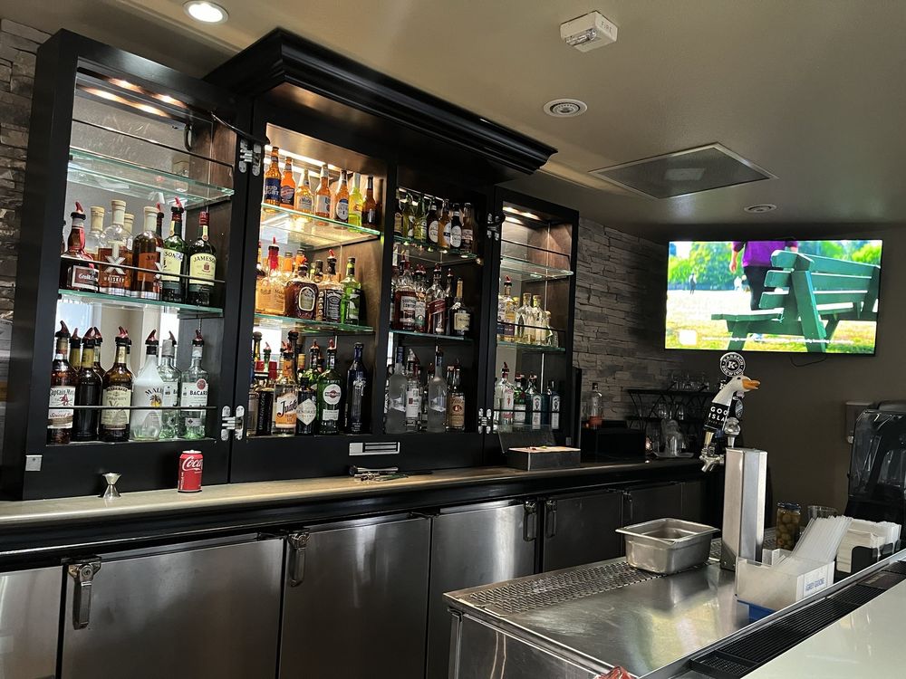 THE GARDEN GRILLE & BAR - Updated June 2024 - 21 Photos - 2001 Valley ...