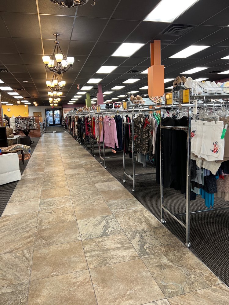 TURN STYLE CONSIGNMENT - Updated January 2025 - 19 Photos & 27 Reviews ...