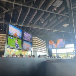 REPUBLIC GASTROPUB - Updated November 2025 - 484 Photos & 509 Reviews ...