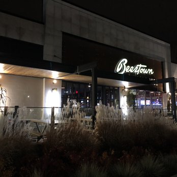 BEERTOWN - Updated December 2025 - 151 Photos & 119 Reviews - 75 King ...