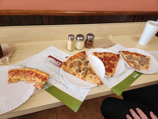 MICHELLI’S PIZZERIA - Updated December 2025 - 153 Photos & 159 Reviews ...