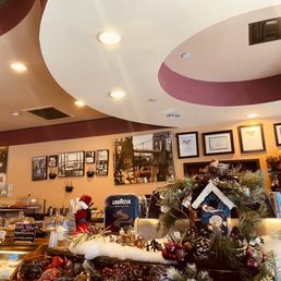 CAFE VALER - Updated December 2025 - 1234 Photos & 1059 Reviews - 112 ...