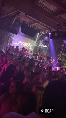 ROAR - Updated January 2026 - 25 Photos & 31 Reviews - 939 N Delaware ...