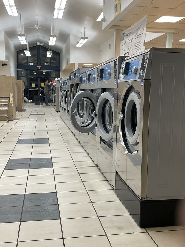 MOHAWK LAUNDRY - Updated August 2025 - 35 Photos & 47 Reviews - 2152 ...