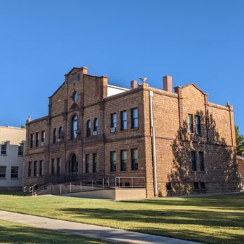 HISTORICAL GUADALUPE COUNTY COURTHOUSE - Updated January 2025 - 130 ...
