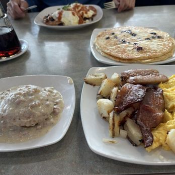 SQUARE ONE BREAKFAST & BAKERY - Updated September 2024 - 66 Photos & 60 ...