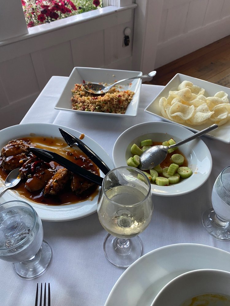 THE HISTORIC REQUA INN - 127 Photos & 111 Reviews - 451 Requa Rd ...