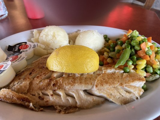 CHEBUCTO INN - Updated August 2025 - 22 Photos - 6151 Lady Hammond Road ...