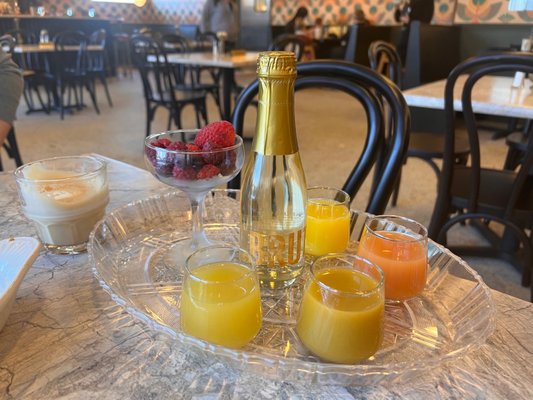 CAFE VOLARE - Updated December 2025 - 71 Photos & 40 Reviews - 302 N ...