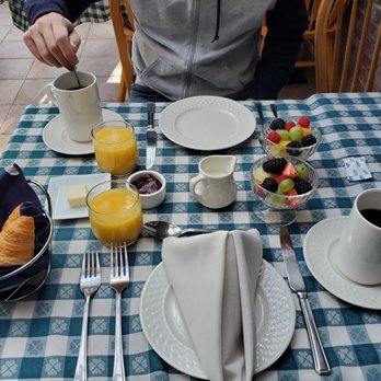 PIG HILL INN - Updated January 2026 - 124 Photos & 70 Real Reviews - 73 ...