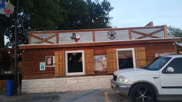 TEXAS ICE HOUSE - Updated October 2025 - 29 Photos - 2350 Decatur Ave ...