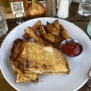 HAMILTON’S - Updated December 2025 - 273 Photos & 377 Reviews - 2826 ...