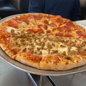 YOLI’S CUCINA AND CRAFTHOUSE - Updated January 2026 - 130 Photos & 113 ...