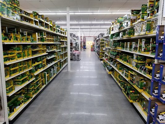 RUNNINGS - Updated December 2025 - 21 Photos - 3000 US-10, Moorhead ...