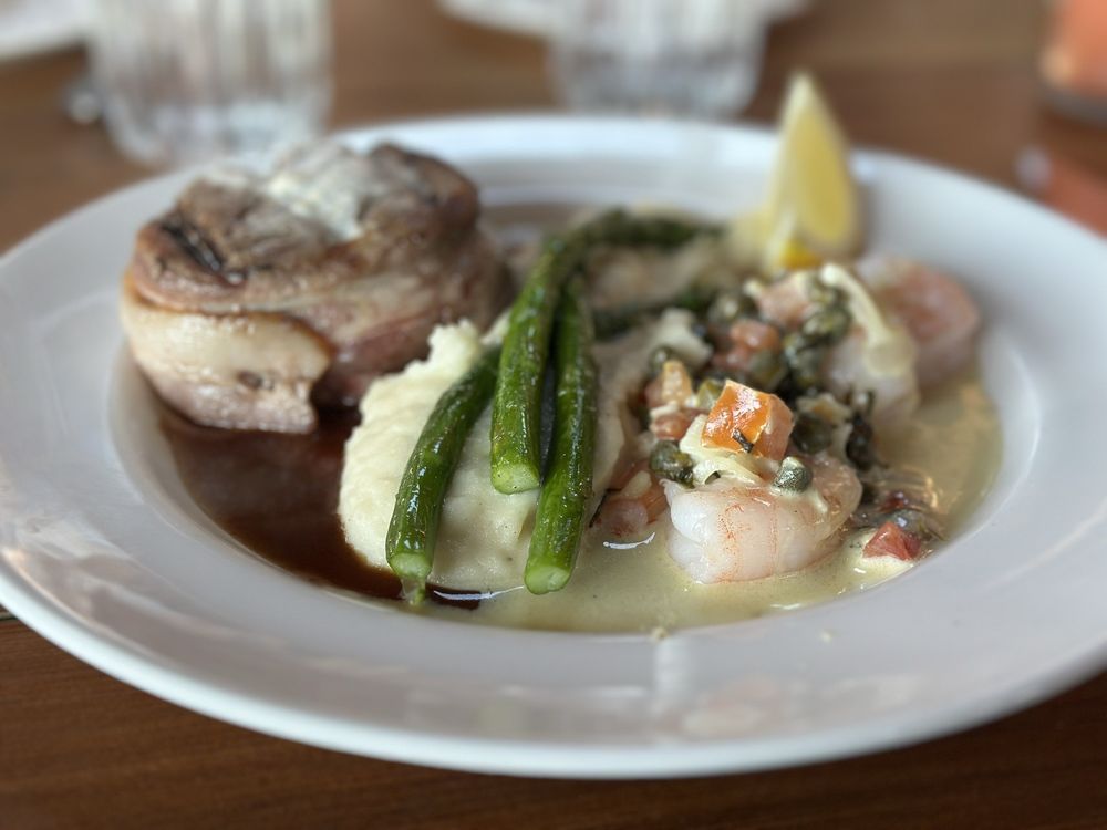 RIVA GRILL - Updated August 2024 - 1888 Photos & 1994 Reviews - 900 Ski ...