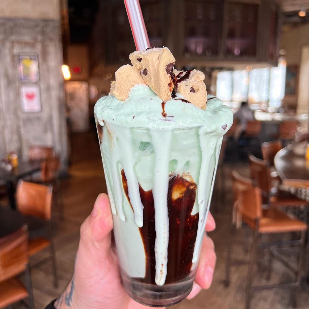 FLIP SIDE - 977 Photos & 632 Reviews - 3945 Easton Station, Columbus ...