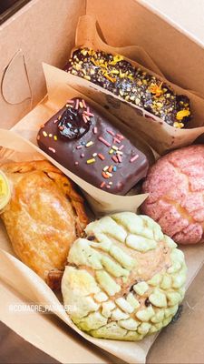 COMADRE PANADERIA - 10 Photos - 1204 Cedar Ave, Austin, Texas ...